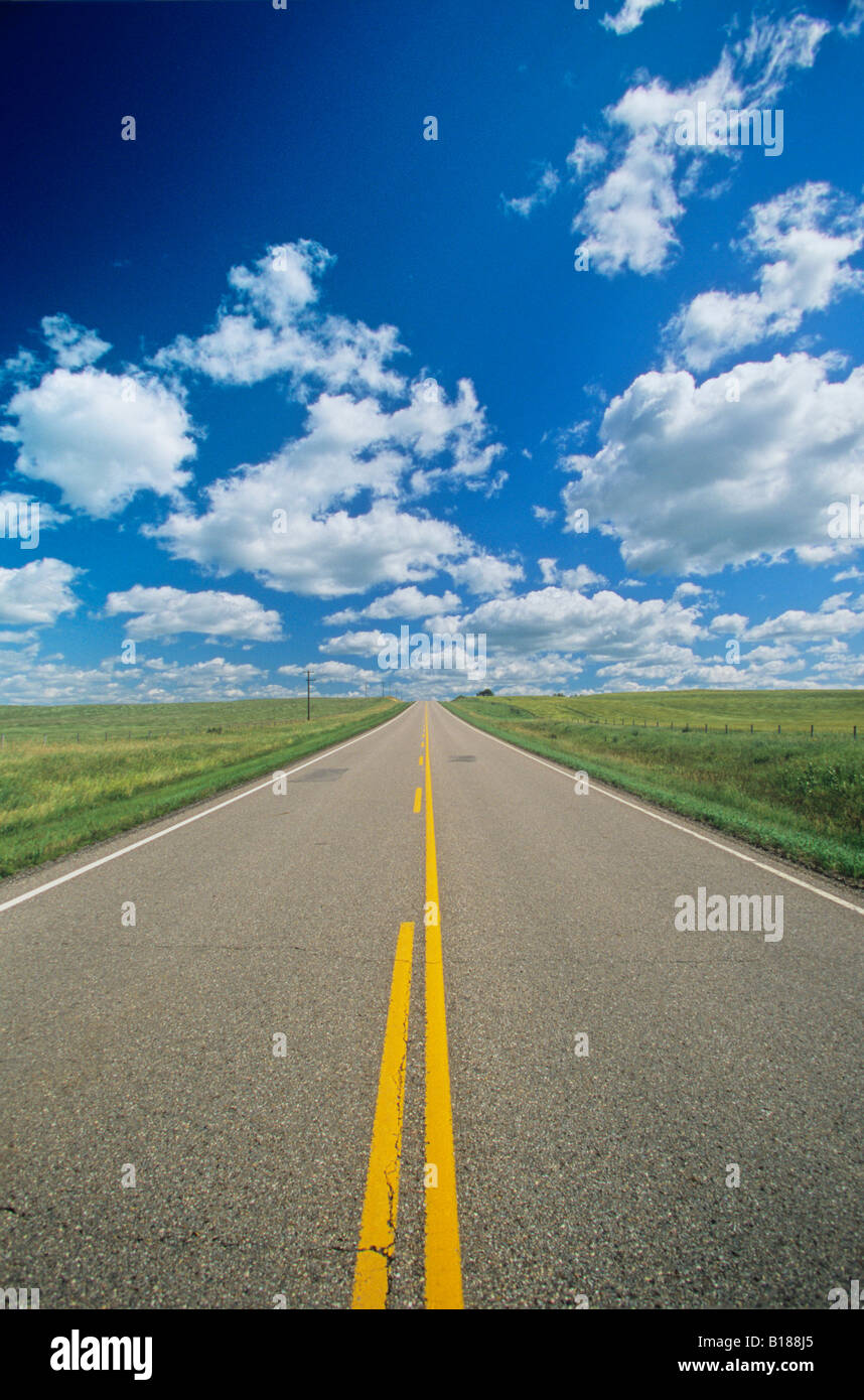 Highway, Myrnam, Alberta, Canada Stock Photo - Alamy