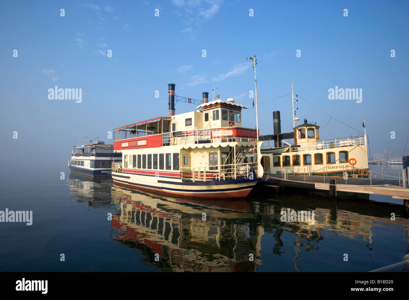 Tour boats, Harbourfront, Toronto, Ontario, Canada Stock Photo - Alamy