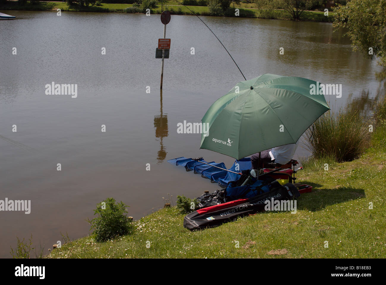 Goldsworth park hi-res stock photography and images - Alamy
