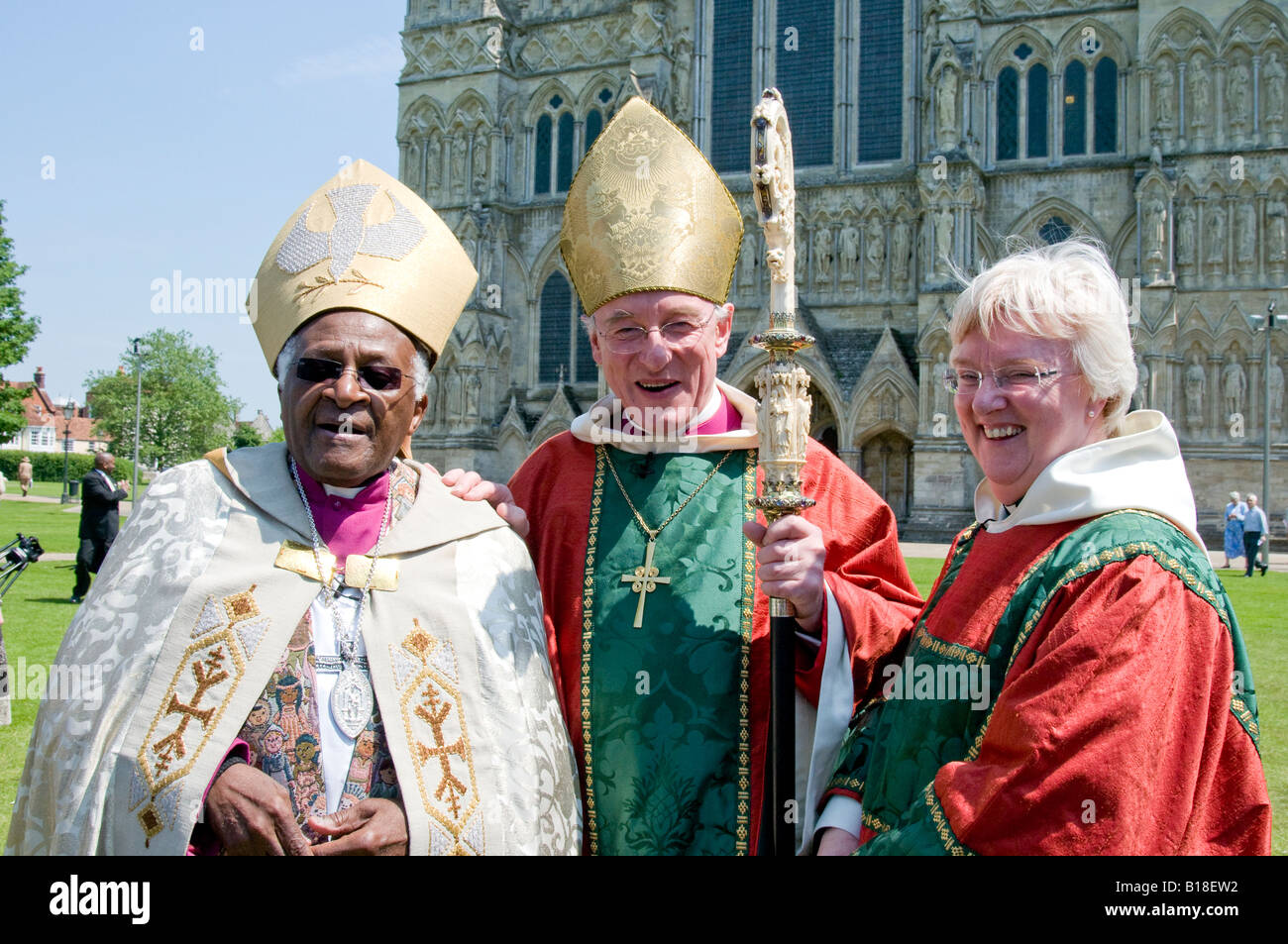 Archbishop Desmond Tutu and Right Reverand David Stancliffe Bishop of ...