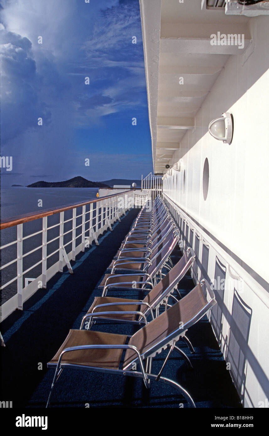 Empty cruise ship deck in the Indian Ocean Stock Photo - Alamy