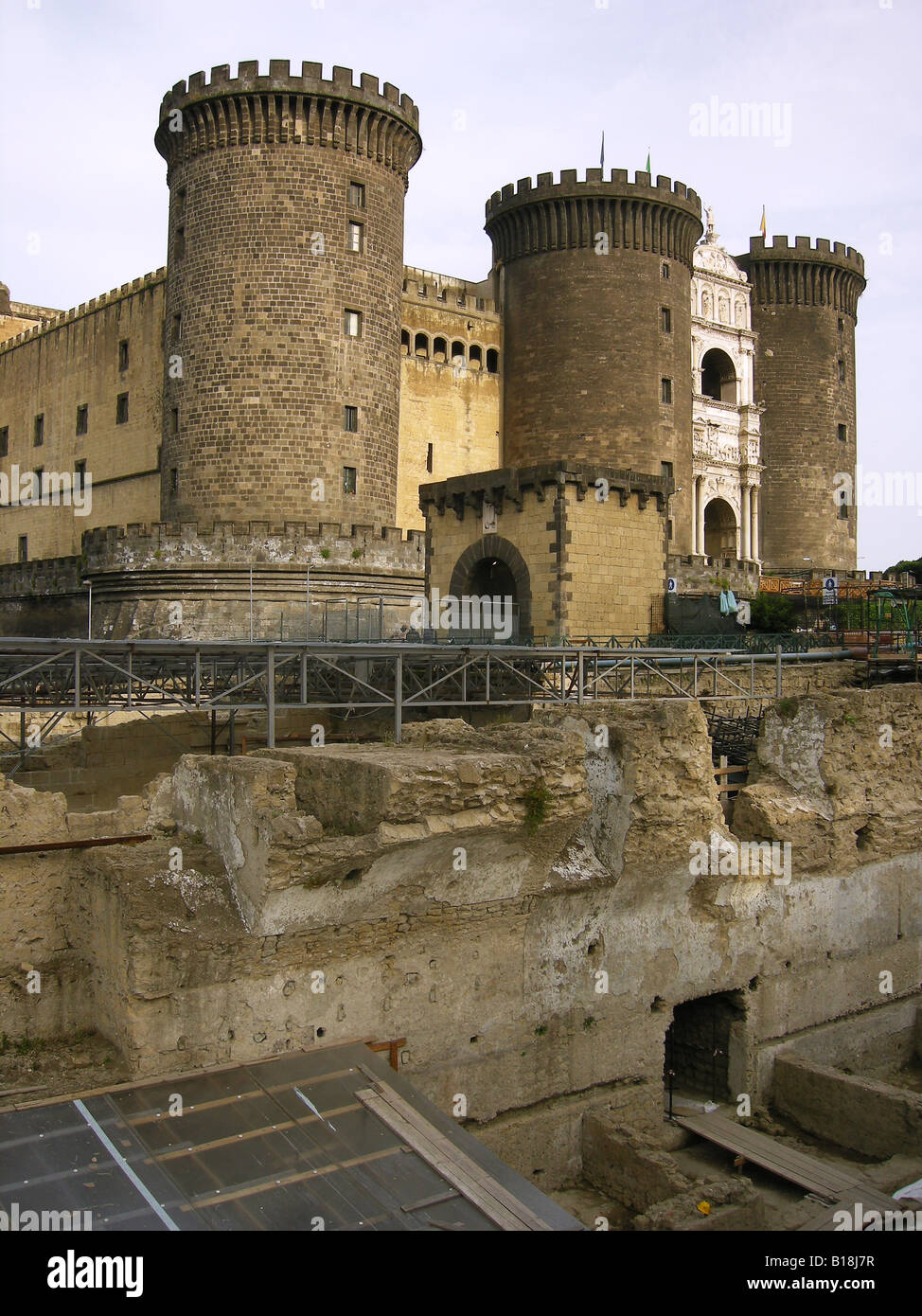Castelli napoli hi-res stock photography and images - Alamy