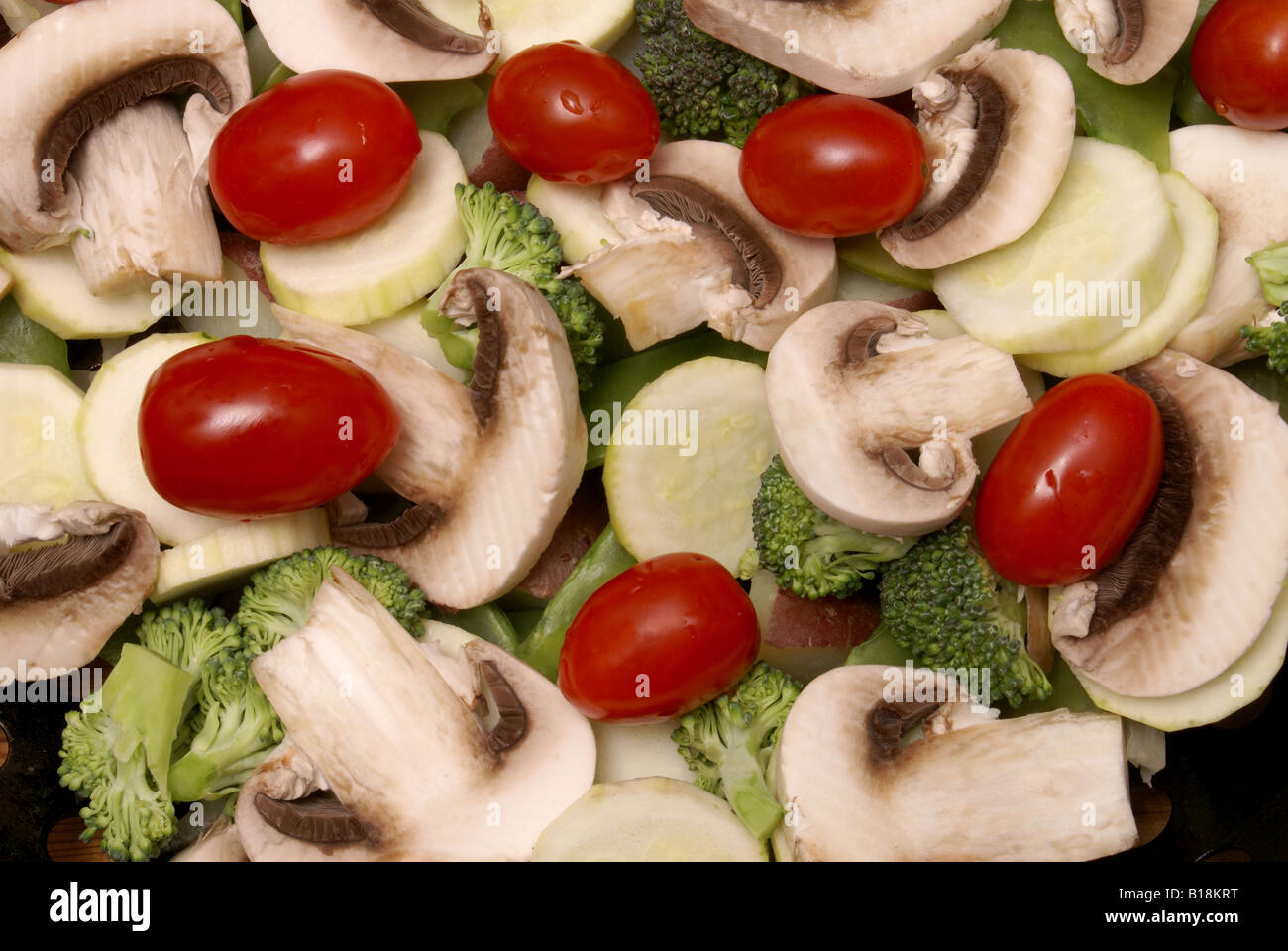Cut mixed vegetables hi-res stock photography and images - Alamy