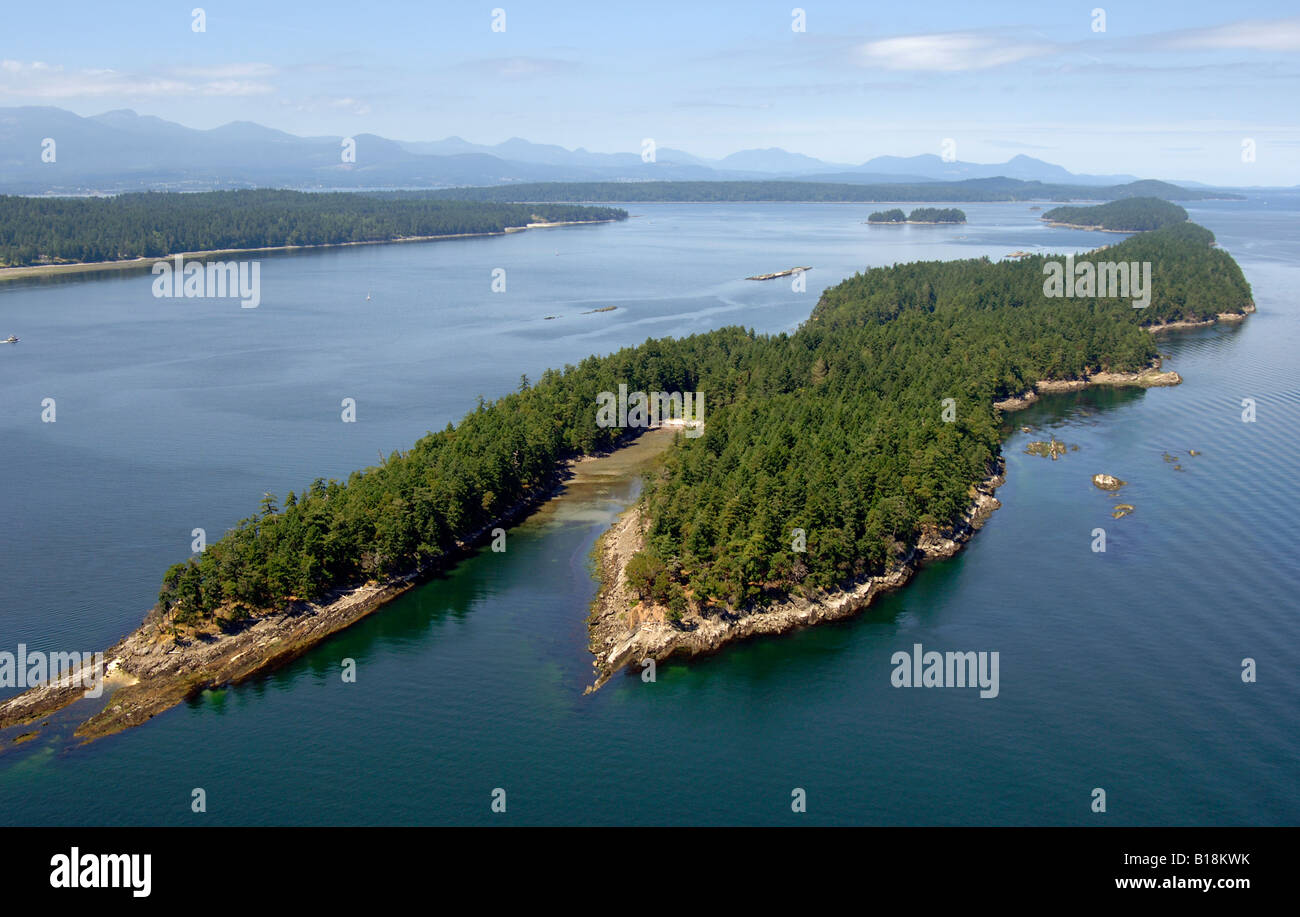 Wallace Island Marine Park is located off the northern tip of Salt ...