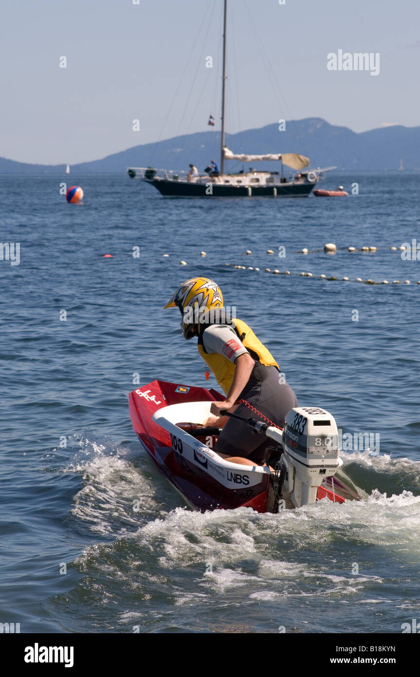 Bathtub racing hi-res stock photography and images - Alamy