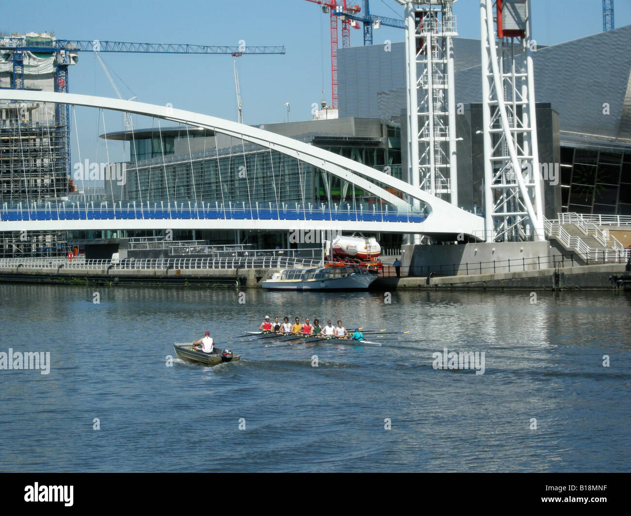 rowing under the lowry bridge Stock Photo - Alamy