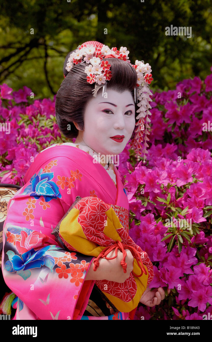 maiko apprentice geisha Kyoto Japan Stock Photo - Alamy