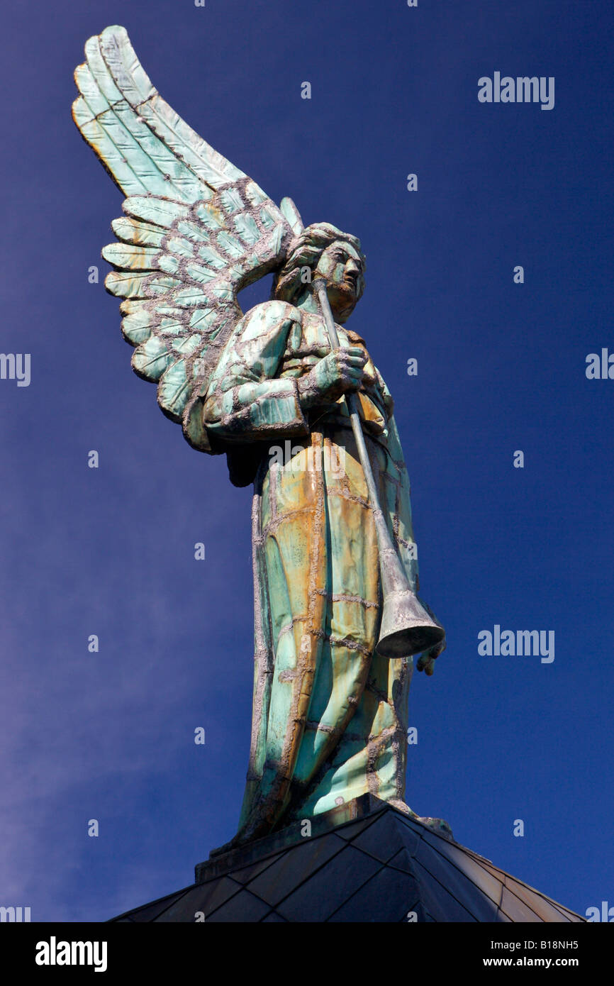 Montreal angel statue hi-res stock photography and images - Alamy