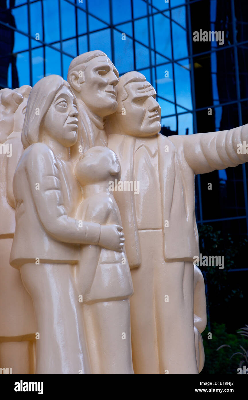 Raymond mason artist hi-res stock photography and images - Alamy