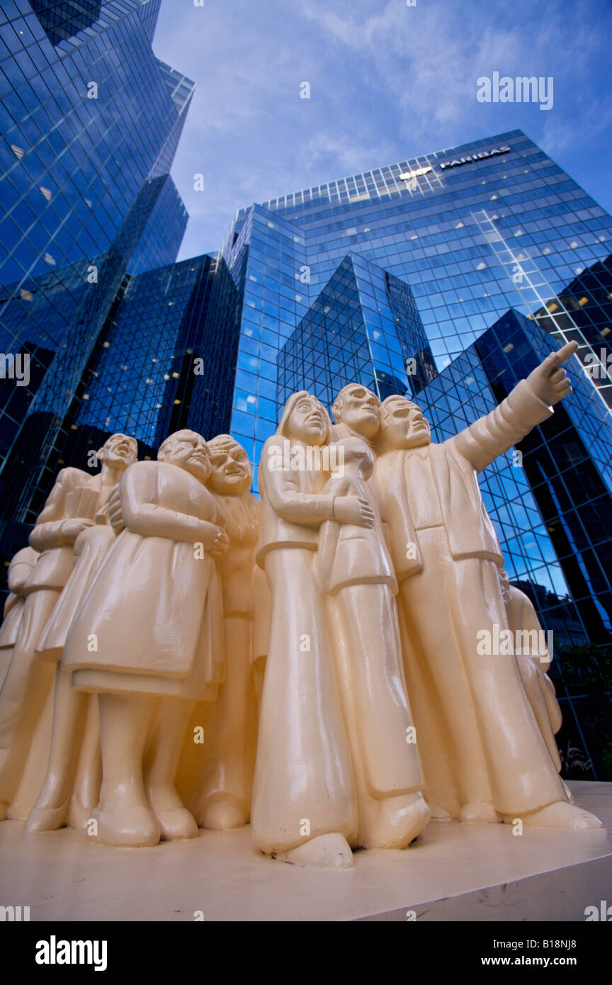 Raymond mason artist hi-res stock photography and images - Alamy