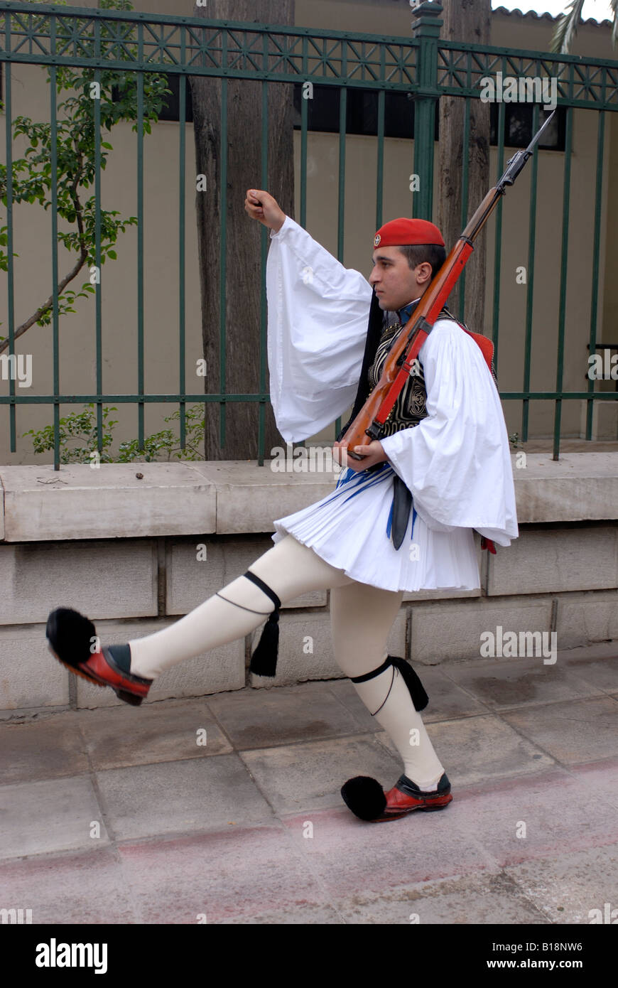 Evzones greek watch guards before the presidential palace Athens Greece ...