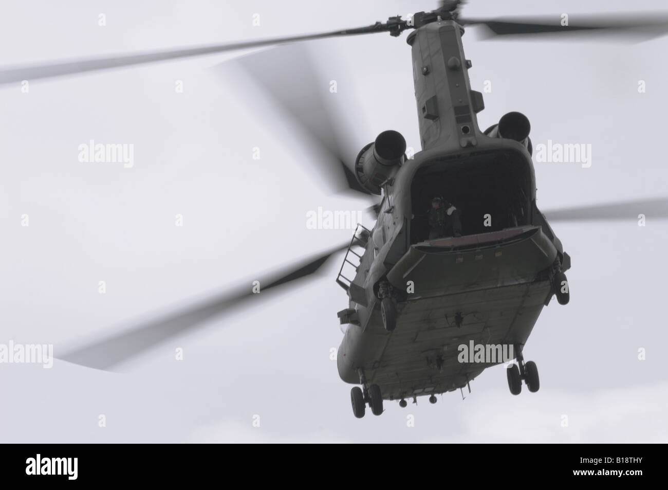 Chinook flight hi-res stock photography and images - Alamy