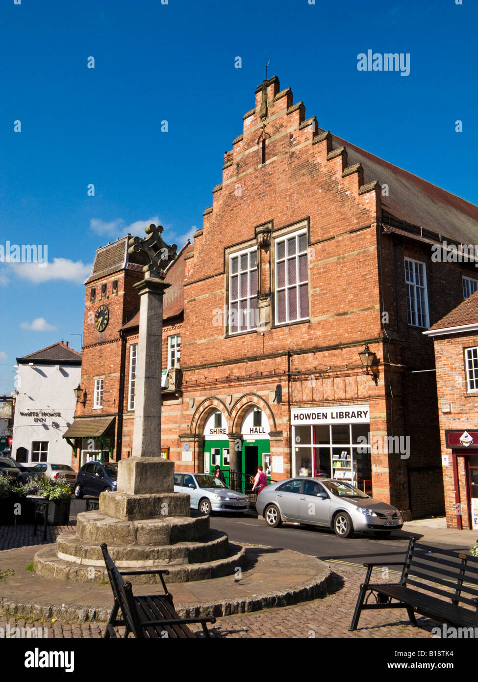 Market cross and Shire Hall in the market place at Howden East ...