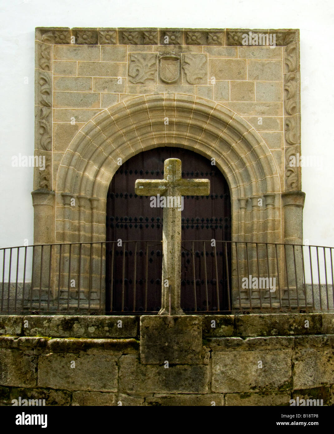 Cross outside church hi-res stock photography and images - Alamy