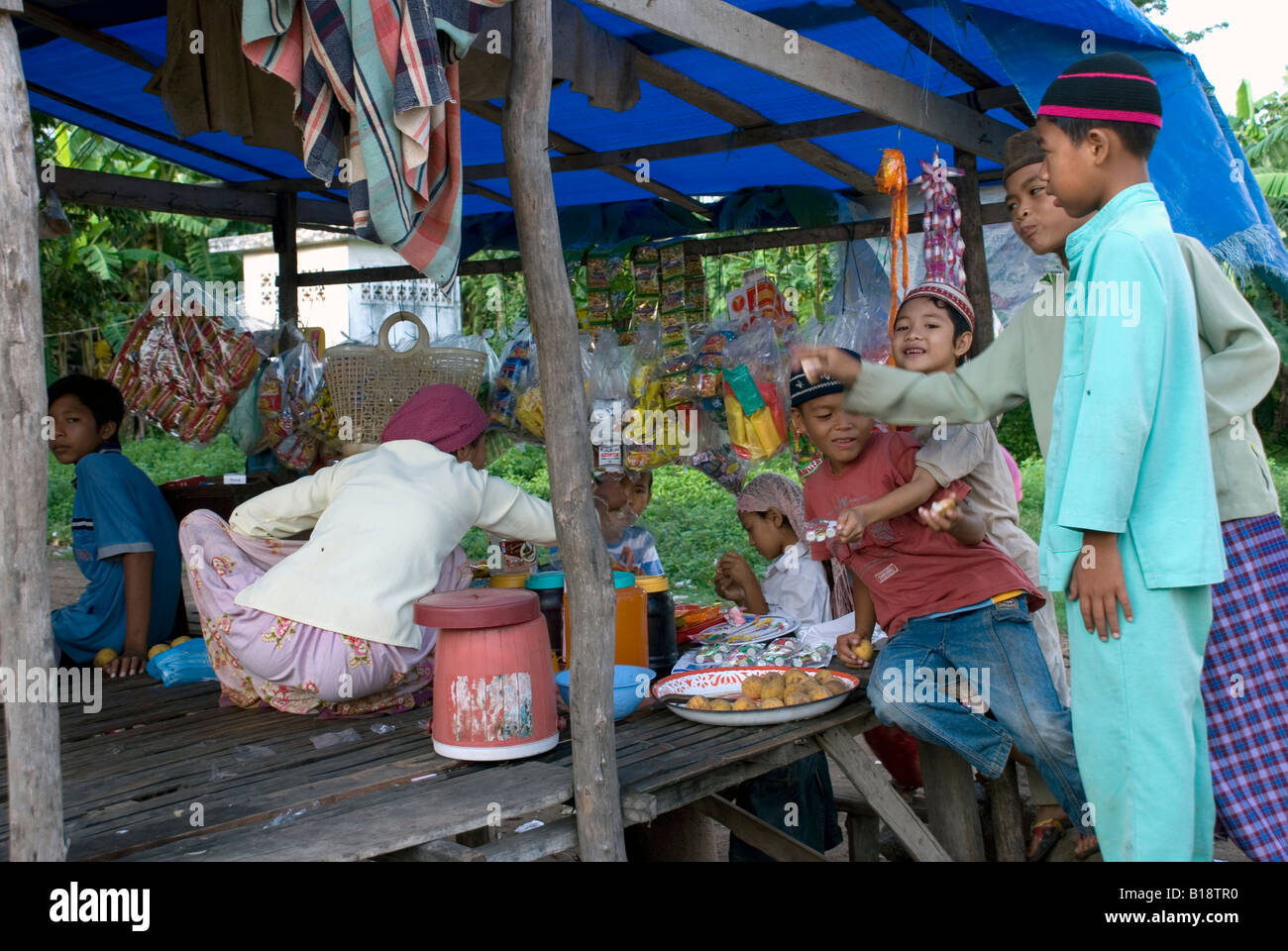 Cambodia Kompong Cham Cham village scene Stock Photo - Alamy