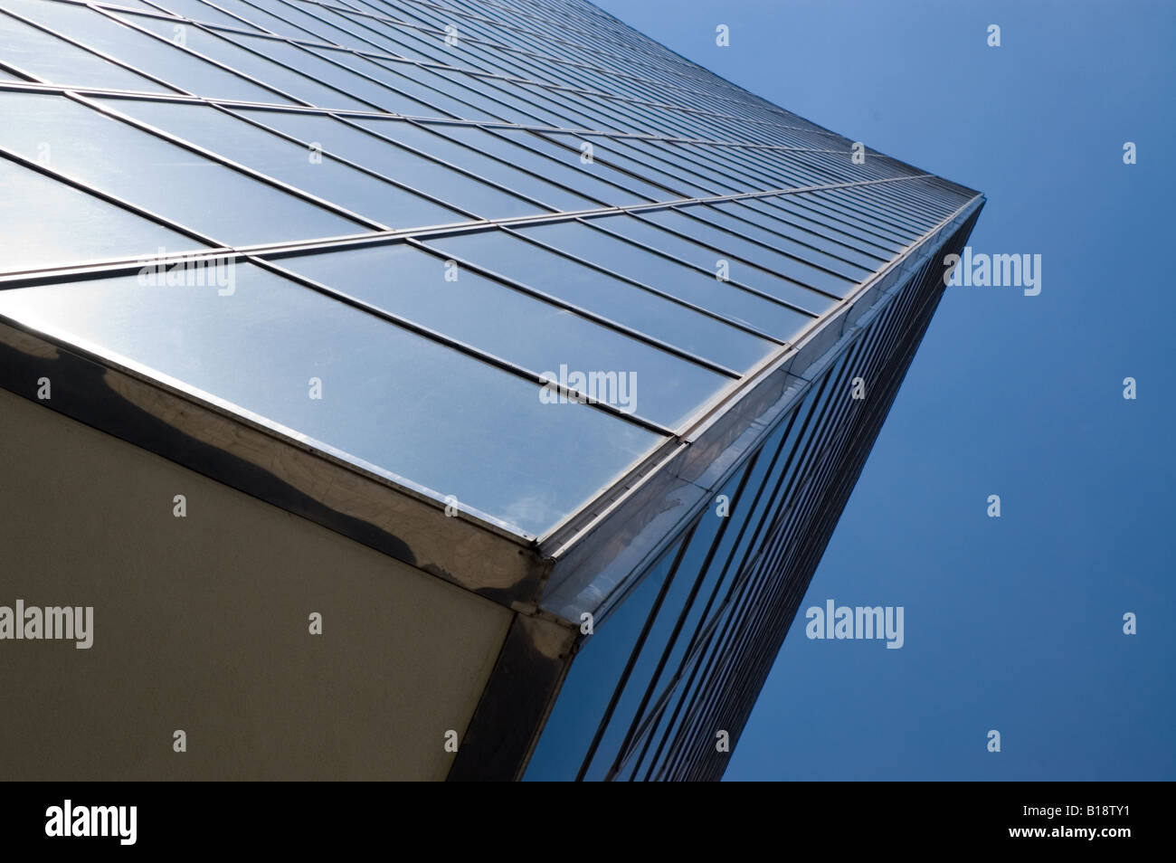Modern glass office tower Stock Photo - Alamy