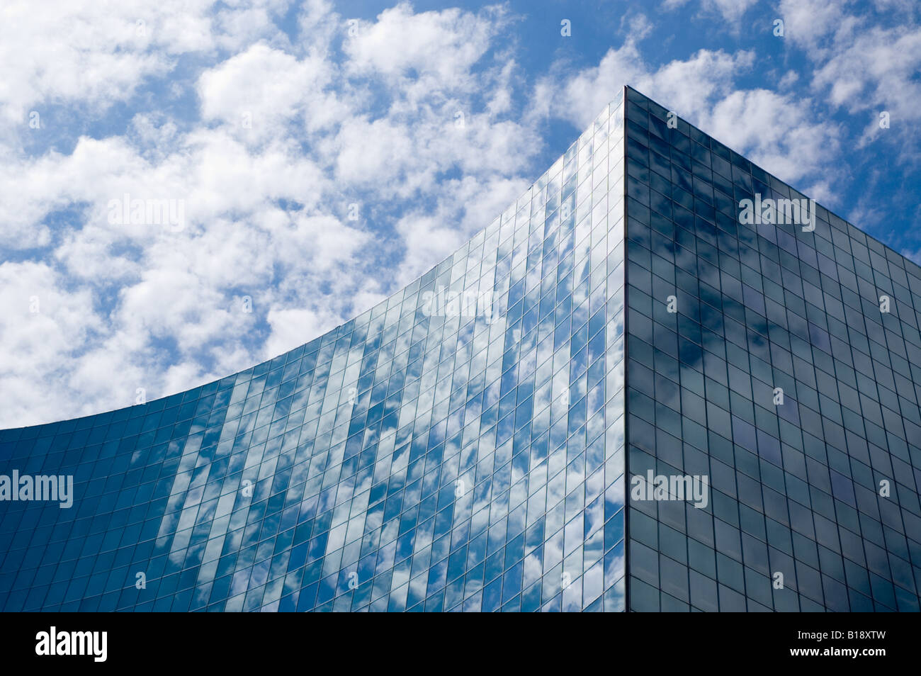 Modern glass office tower Stock Photo - Alamy