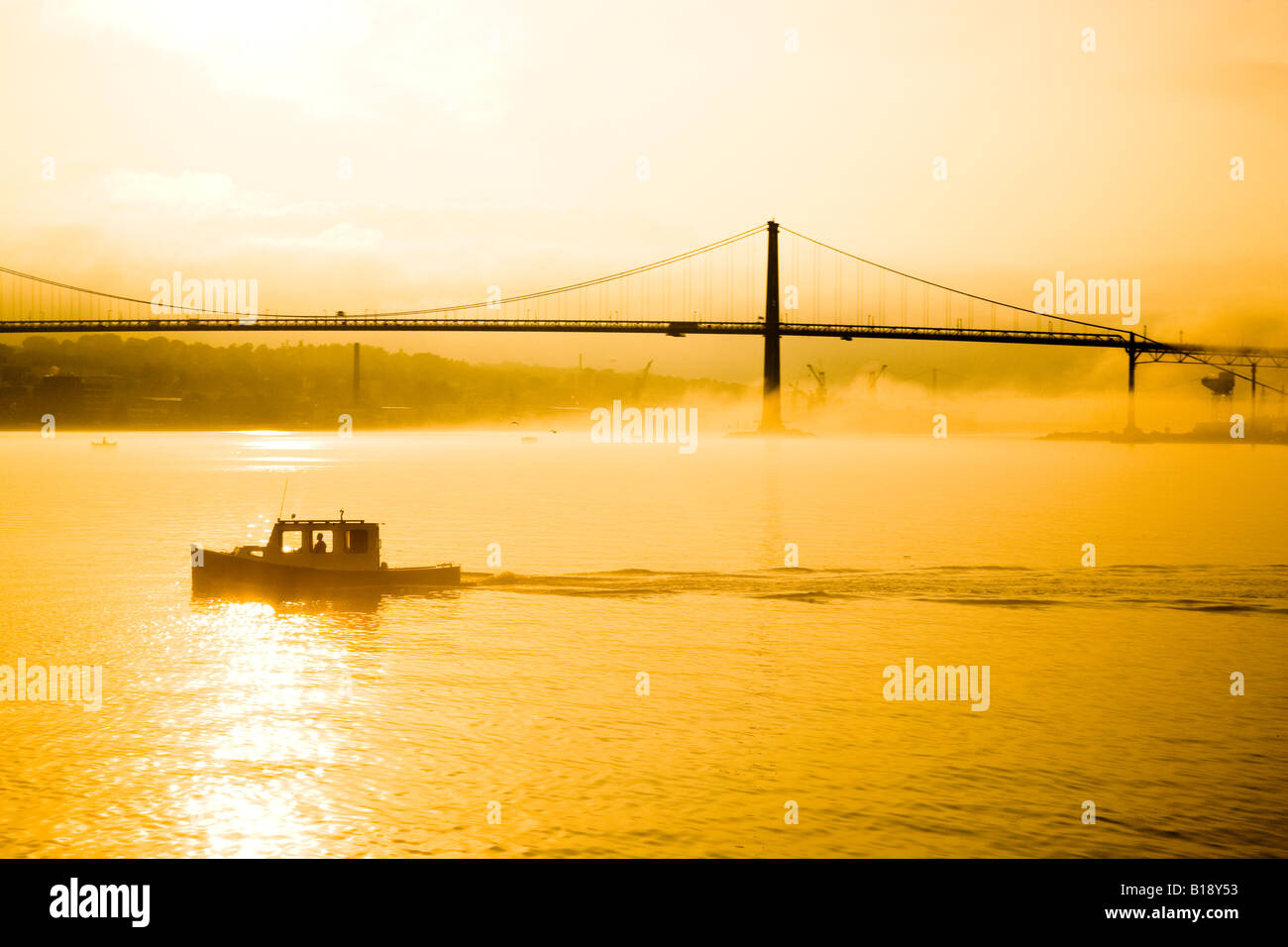 Angus l macdonald bridge hi-res stock photography and images - Alamy
