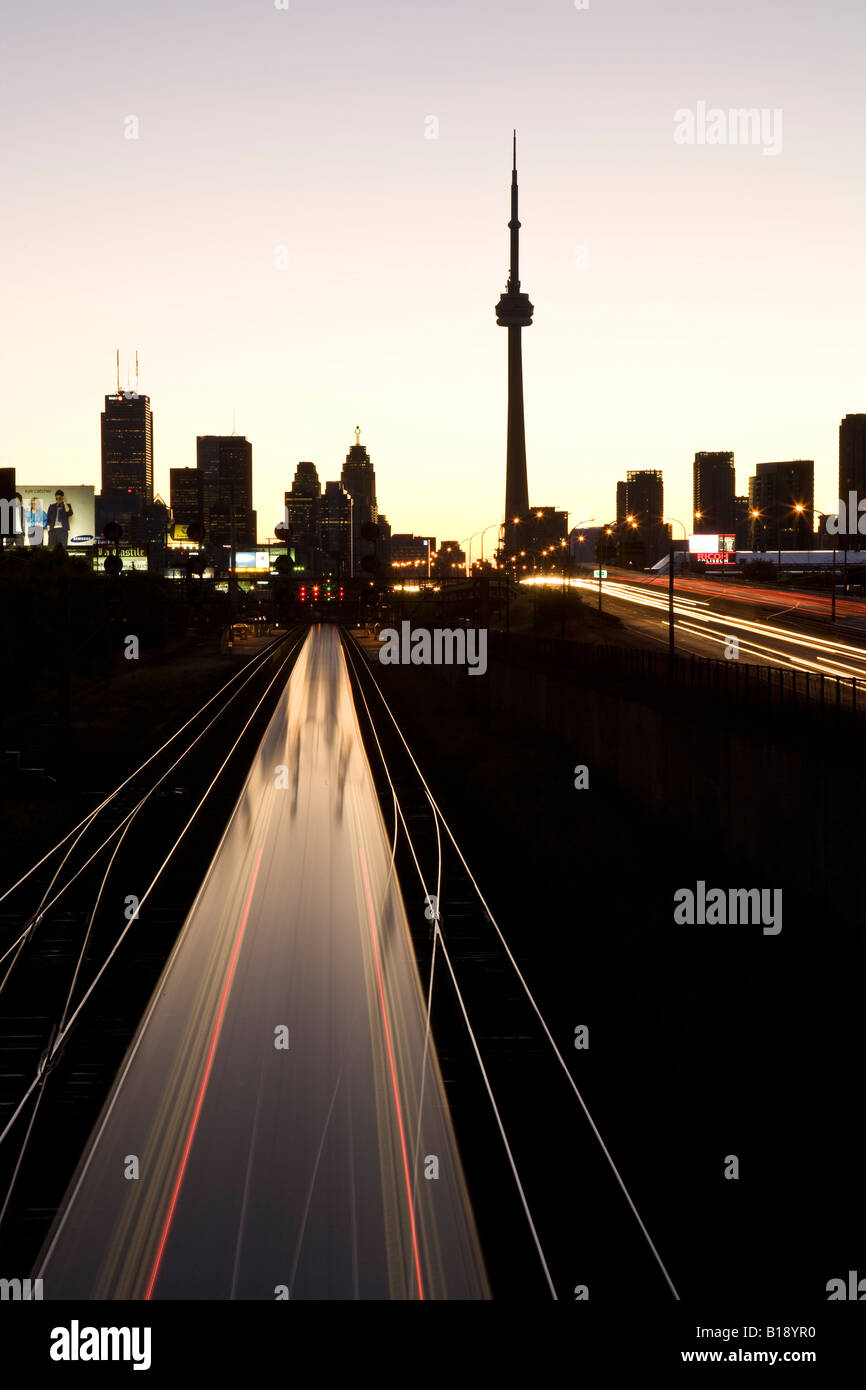 Toronto skyline and rail line hi-res stock photography and images - Alamy