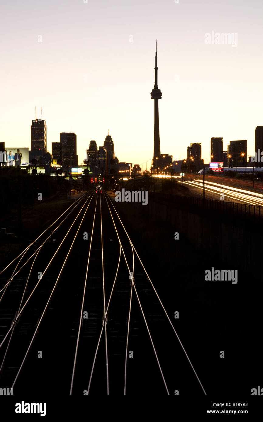 Toronto skyline and rail line hi-res stock photography and images - Alamy