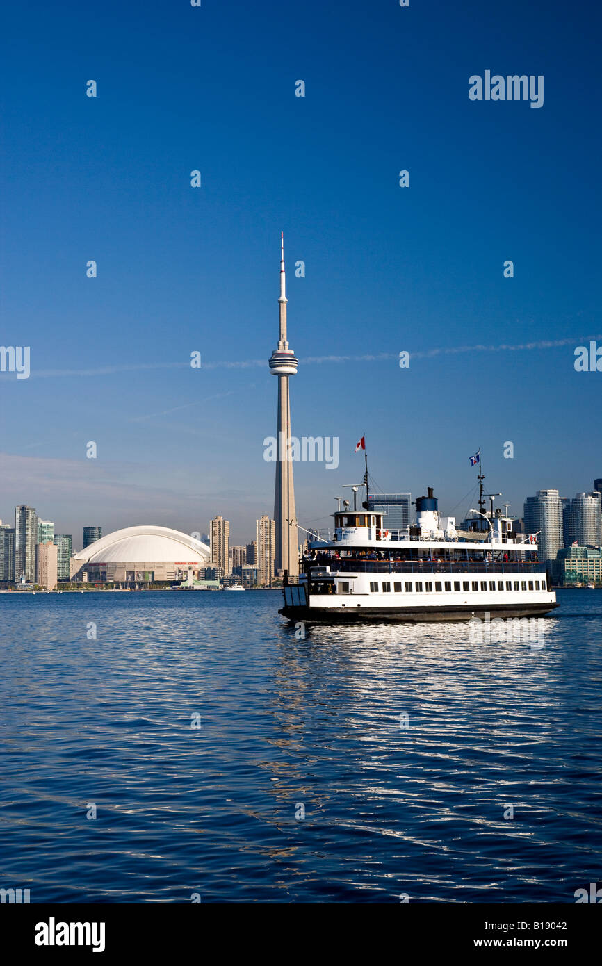 View of Toronto and Centre Island Ferry from Centre Island, Toronto ...