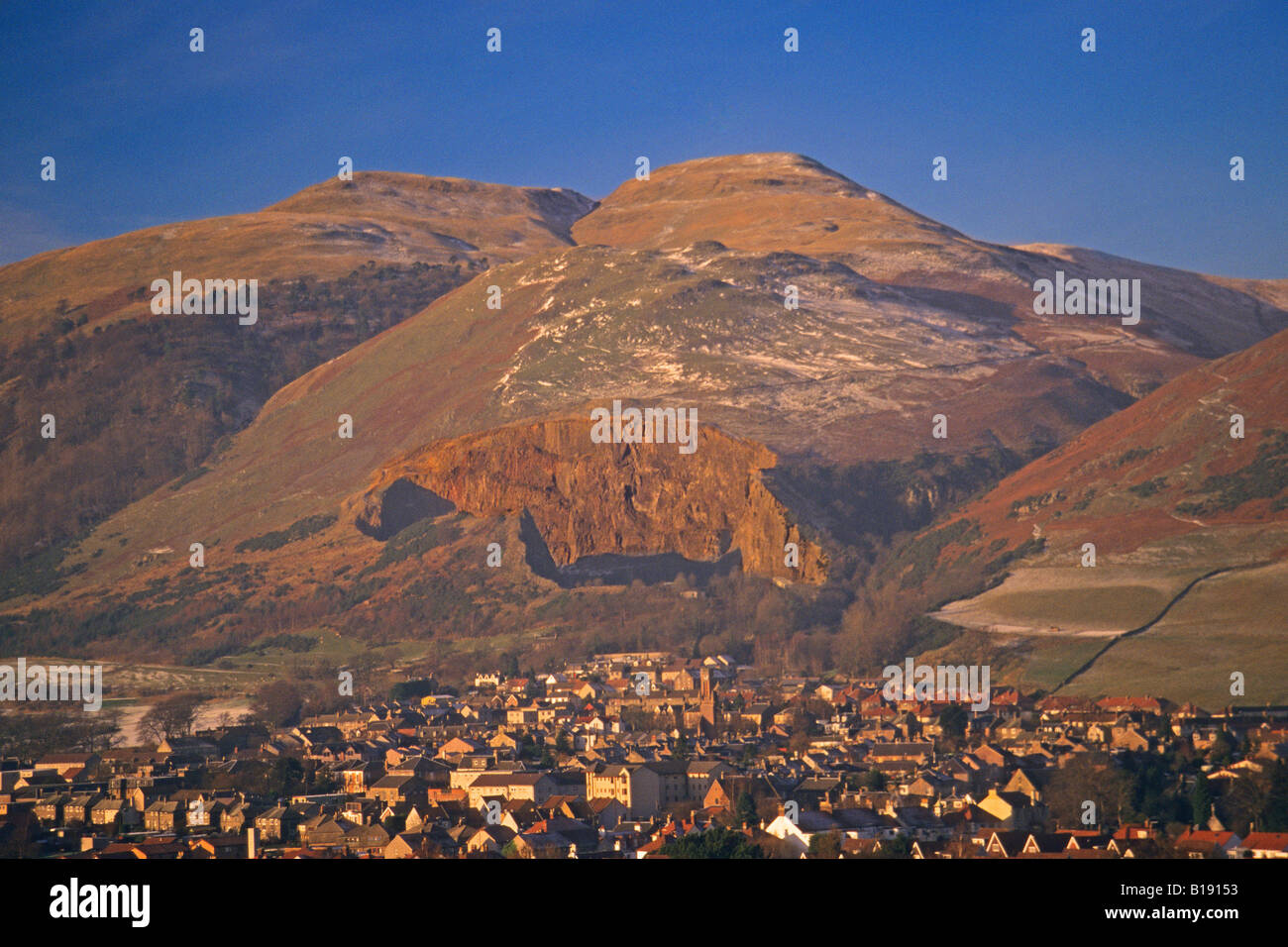 Tillicoultry showing the quarry in the Ochil Hills behind the town ...