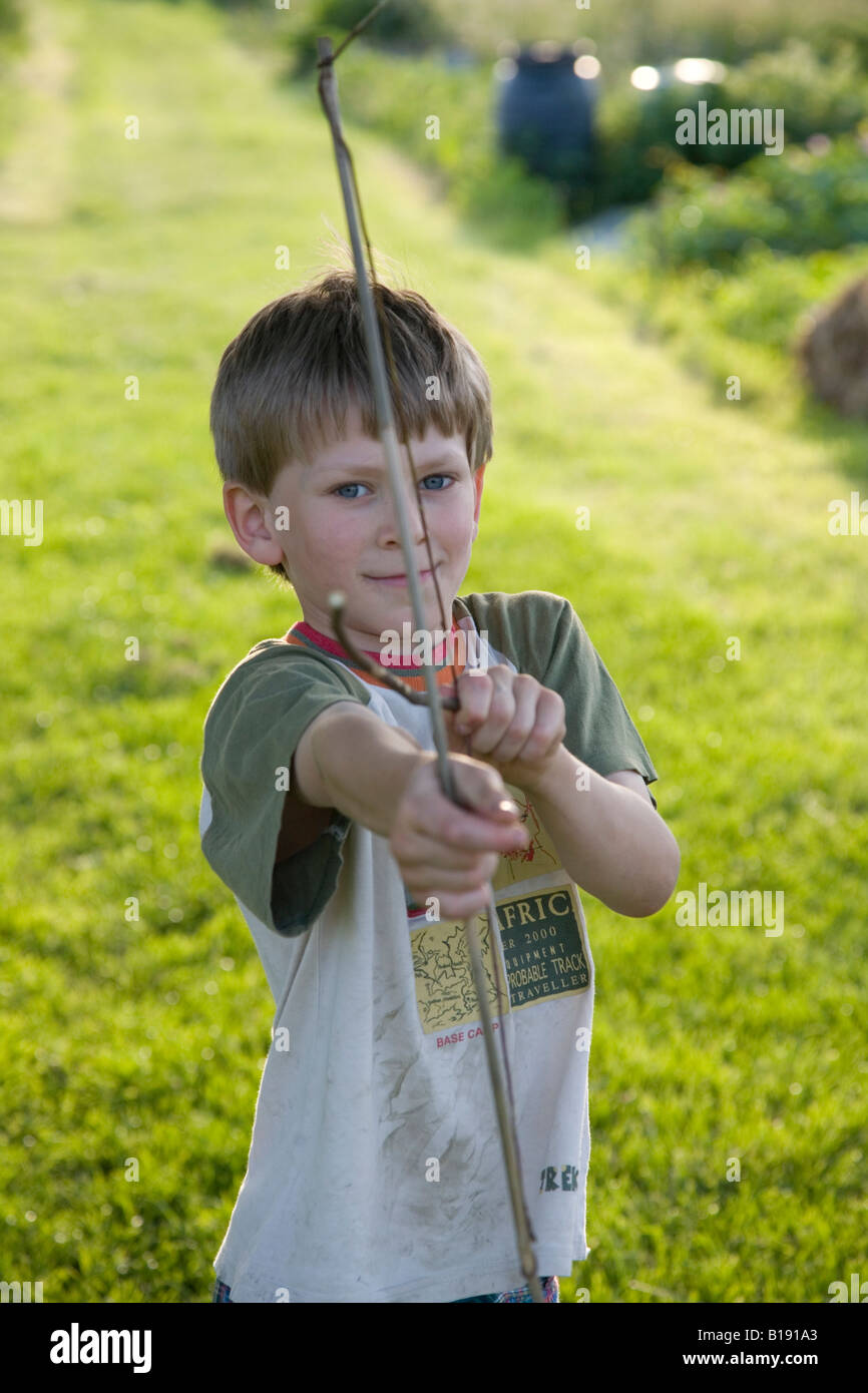 Free boyhood hi-res stock photography and images - Alamy