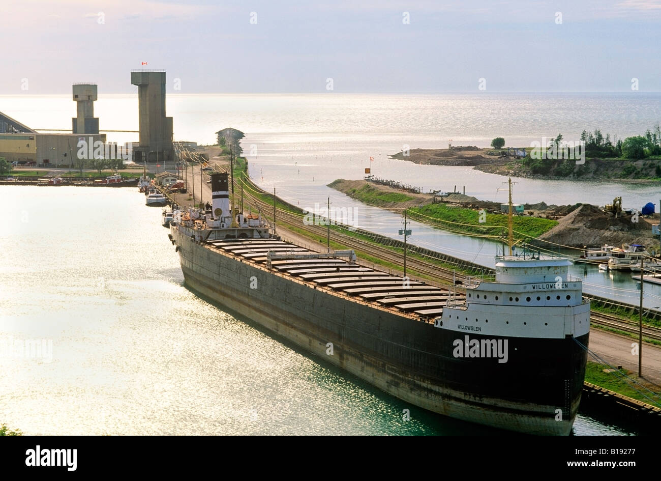Great Lakes Ship, Lake Erie, Goderich, Ontario, Canada Stock Photo - Alamy