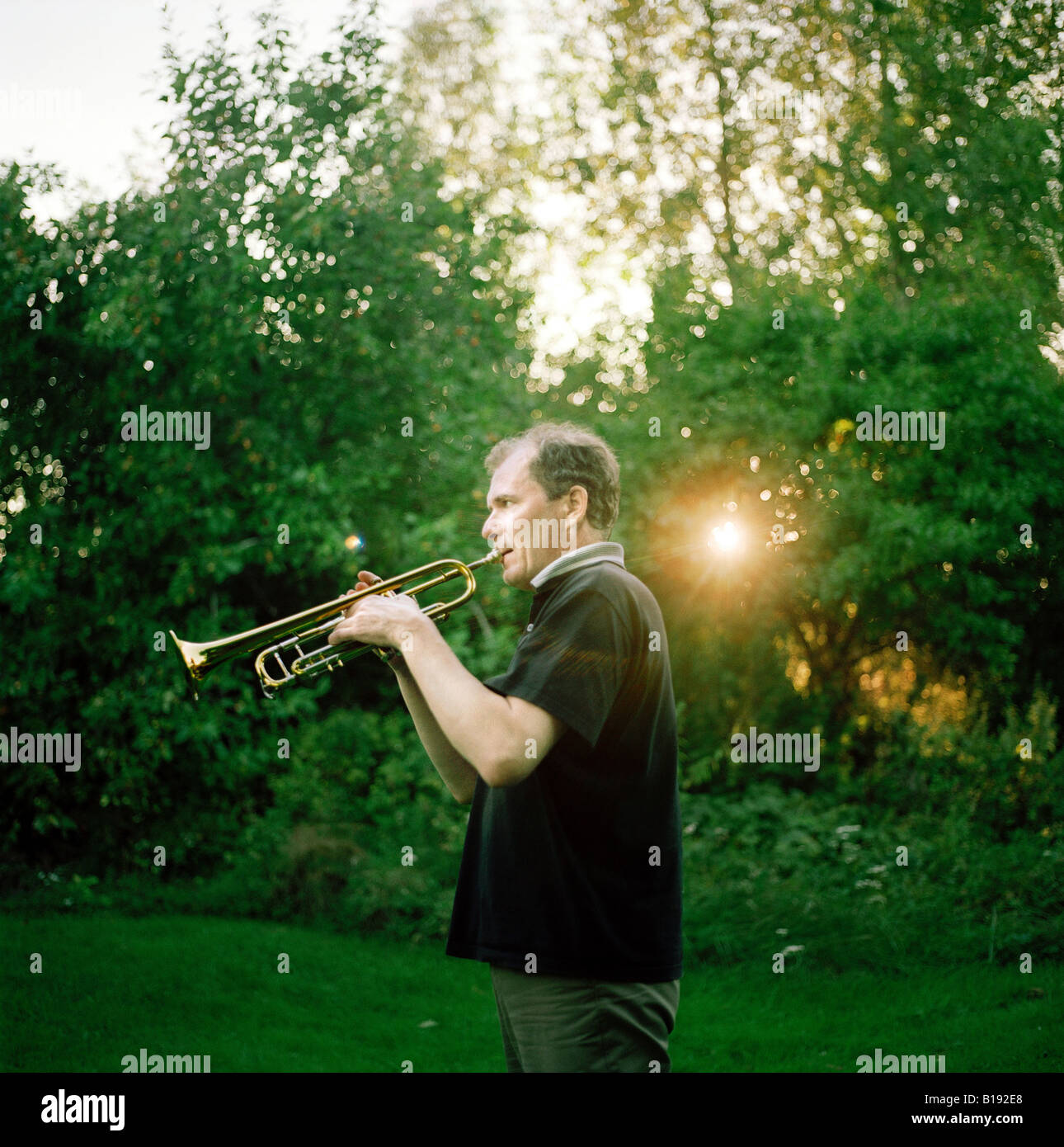 Man side profile and wind hi-res stock photography and images - Alamy