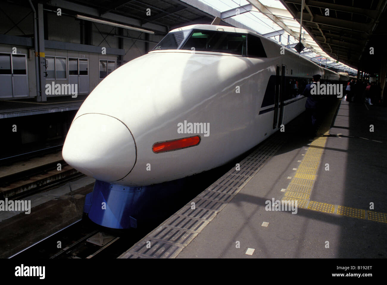 Bullet train japan himeji hi-res stock photography and images - Alamy