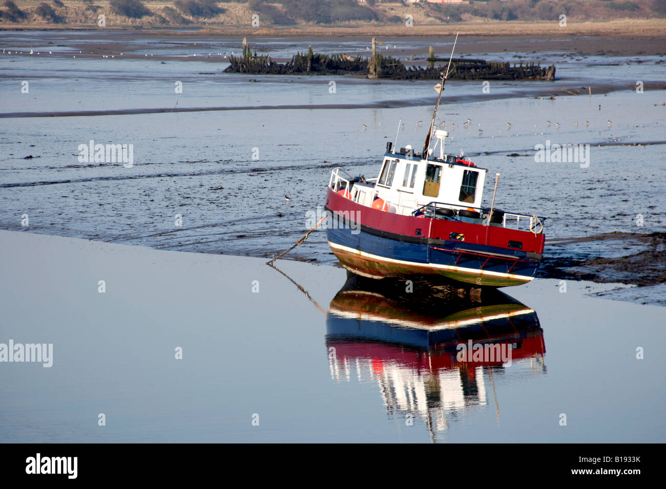 Amble trawlers hi-res stock photography and images - Alamy