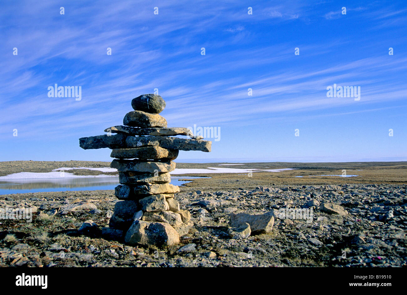 Native Inukshuk, Victoria Island, Nunavut, Arctic Canada Stock Photo ...