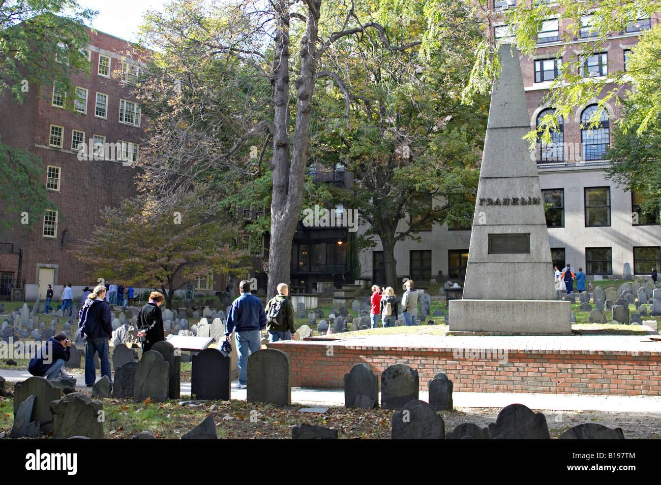 Benjamin franklin grave hi-res stock photography and images - Alamy