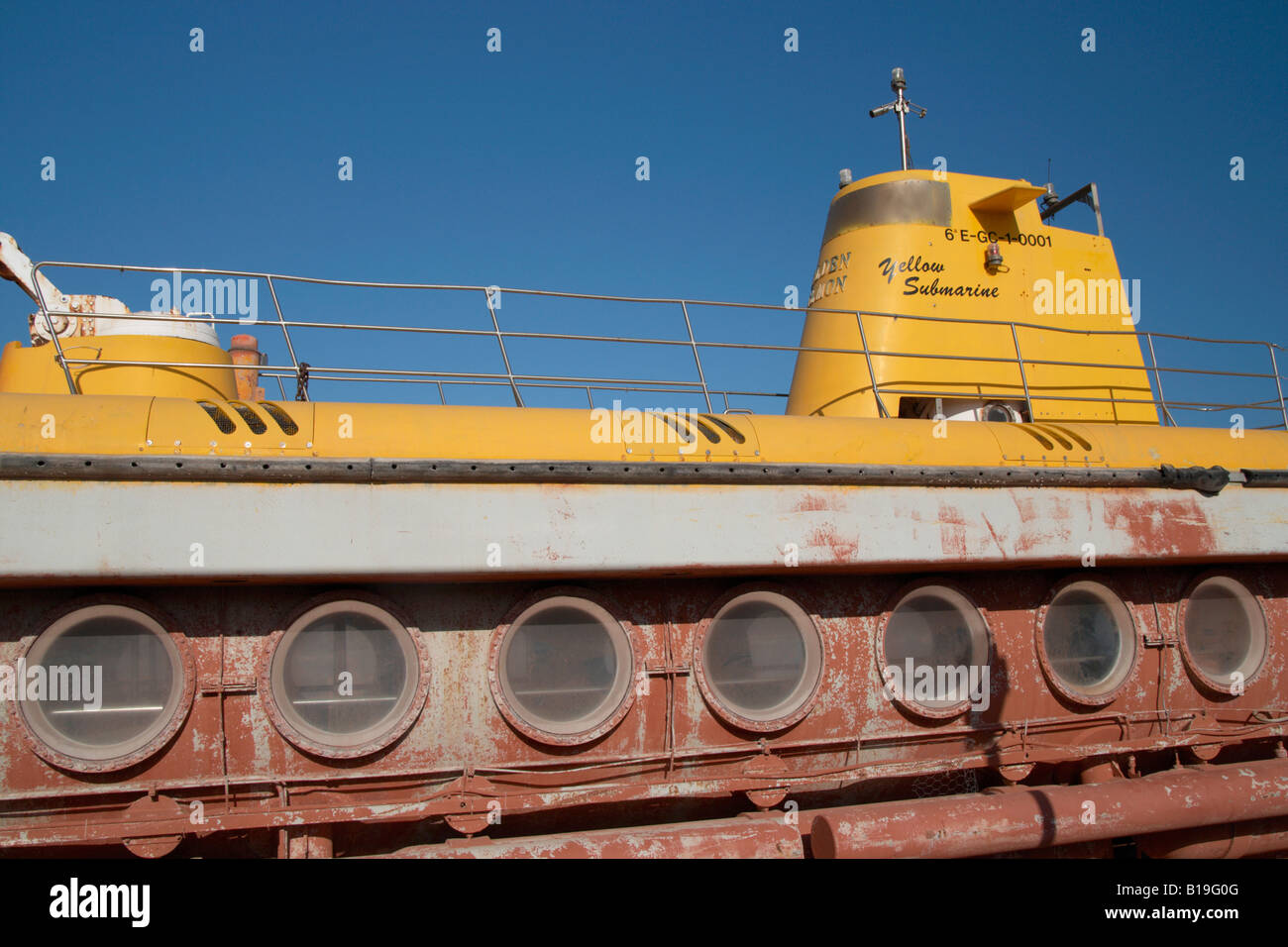 Submarine in dry dock hi-res stock photography and images - Alamy