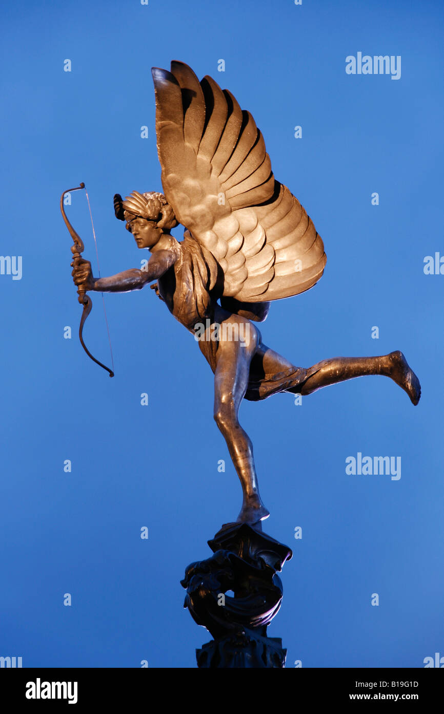 England, London, Piccadilly Circus. The Eros statue at Piccadilly ...