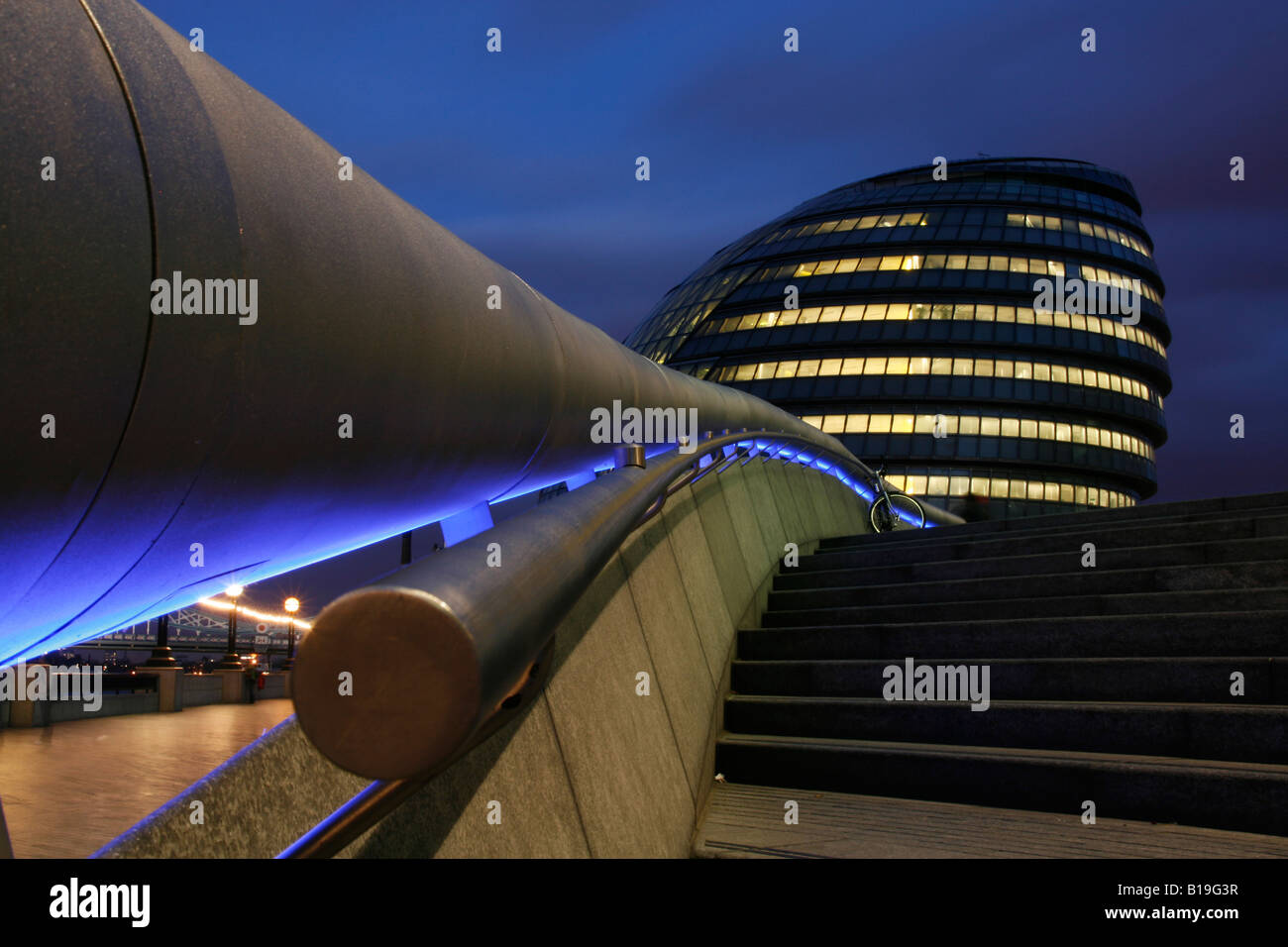 England, London. City Hall designed by architect Norman Foster Stock ...