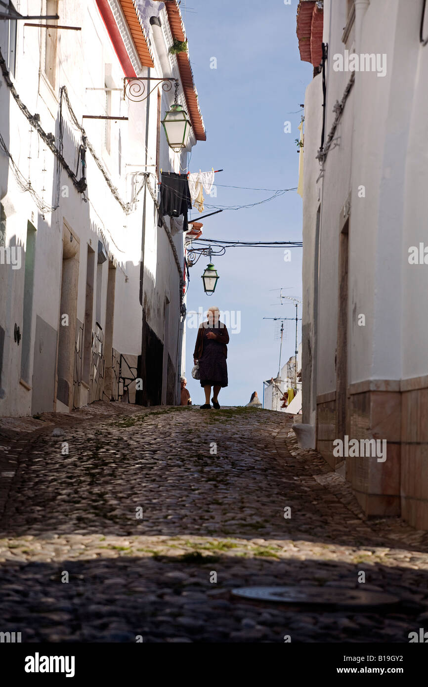 Lady in portuguese traditional clothing hi-res stock photography and ...