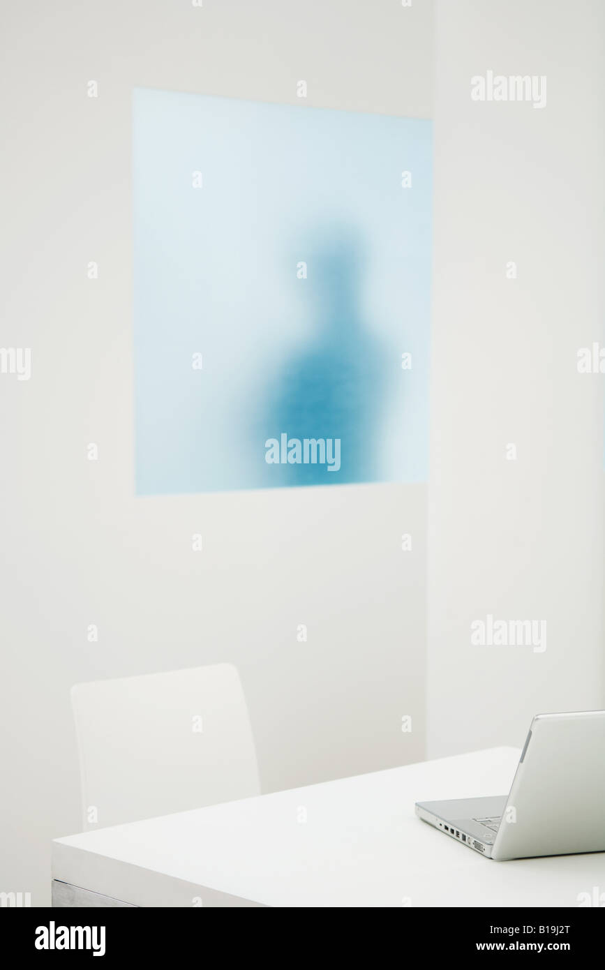 Vacant desk laptop hi-res stock photography and images - Alamy