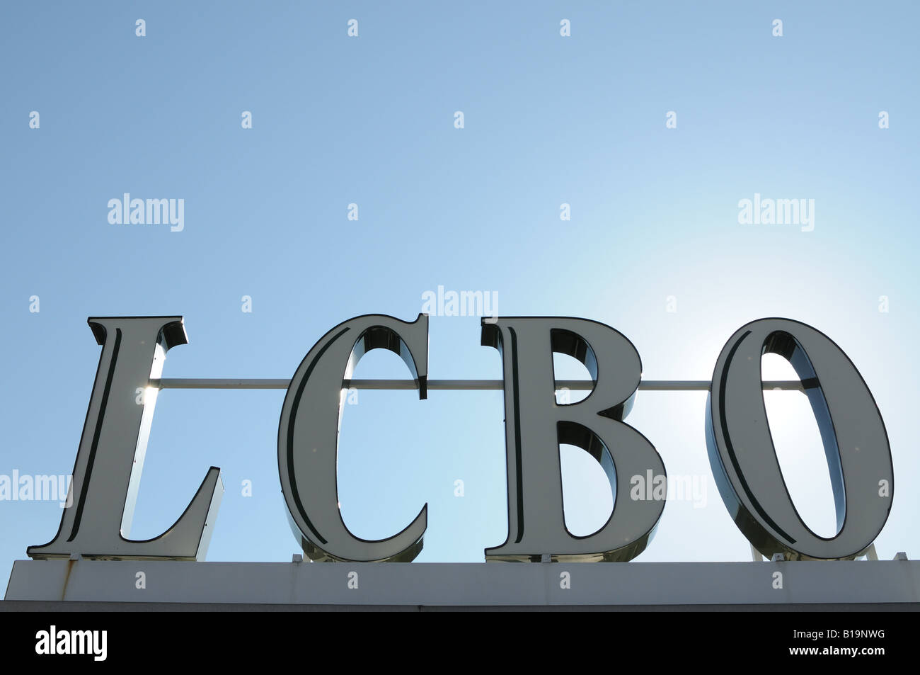 Retail sign board hi-res stock photography and images - Alamy