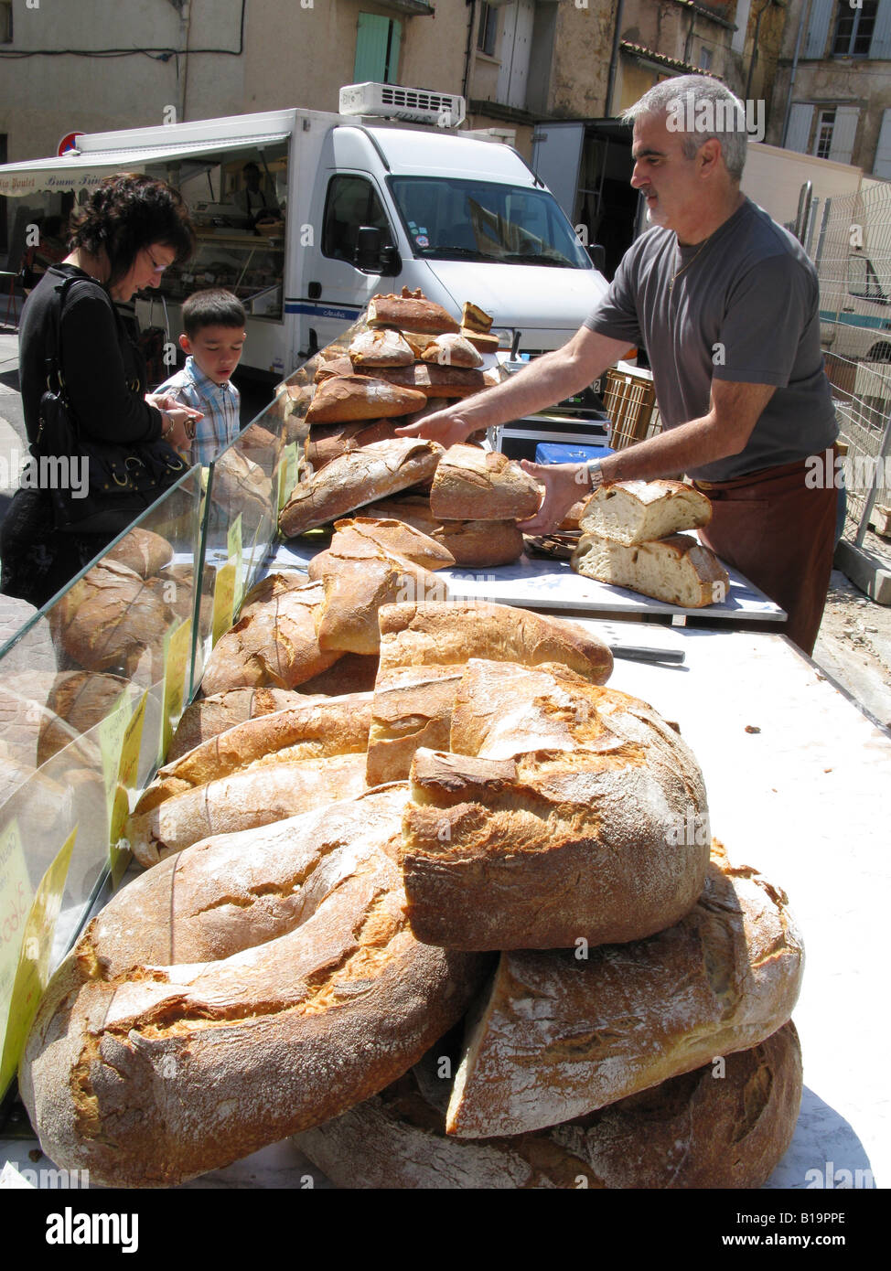 Bread stall Lodeve town Saturday market France Stock Photo - Alamy