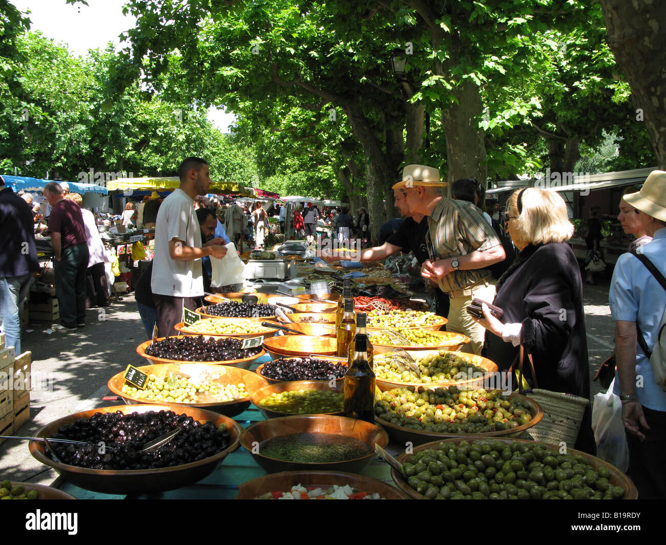 Olive market france hi-res stock photography and images - Alamy