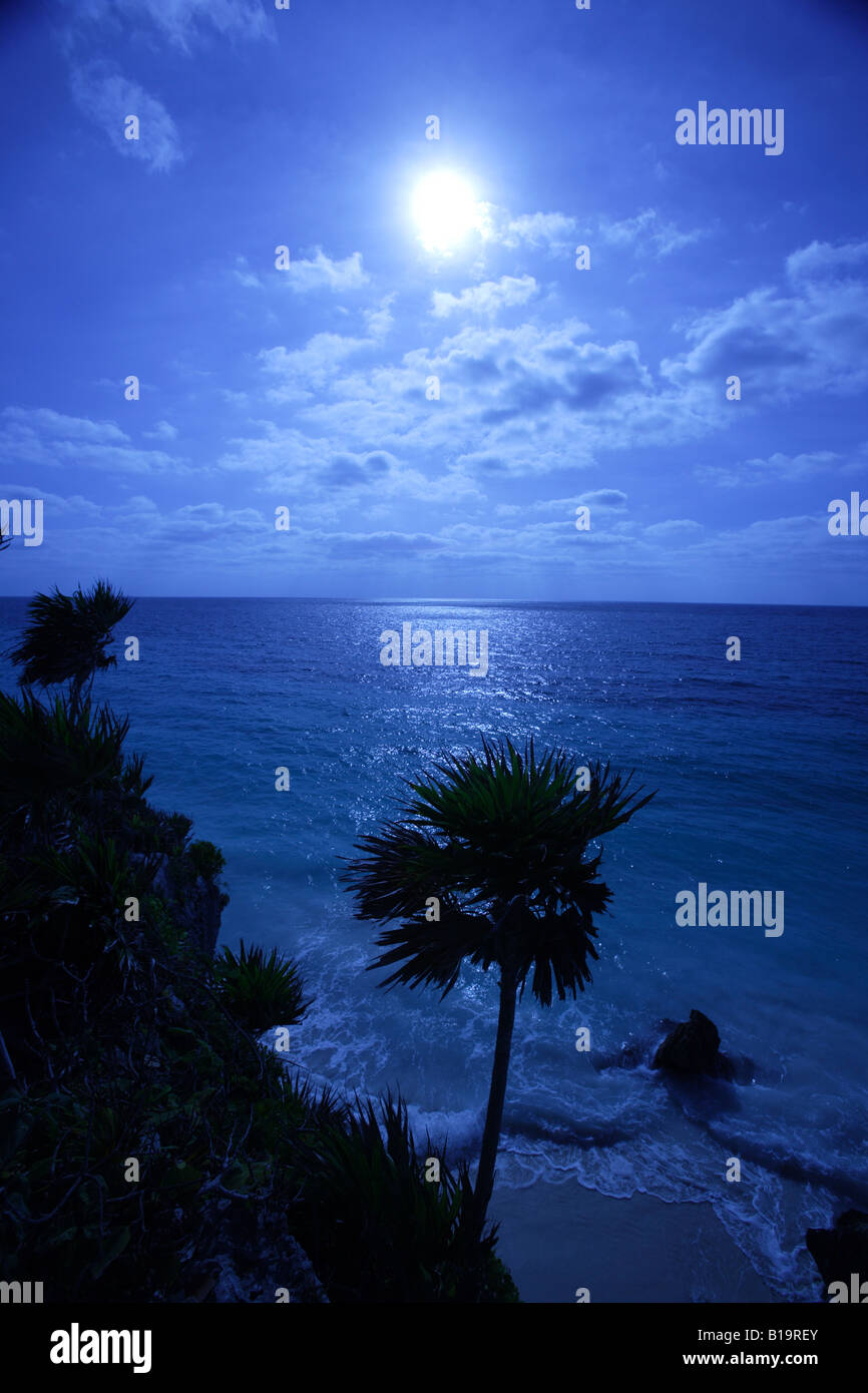 Moon over the ocean, Tulum, Mayan Riviera, Caribbean Sea, Mexico Stock ...
