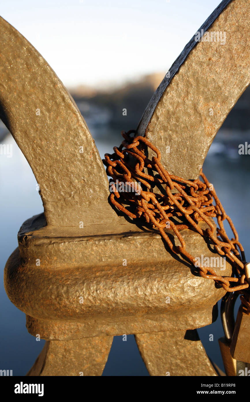 Locks of love rome hi-res stock photography and images - Alamy