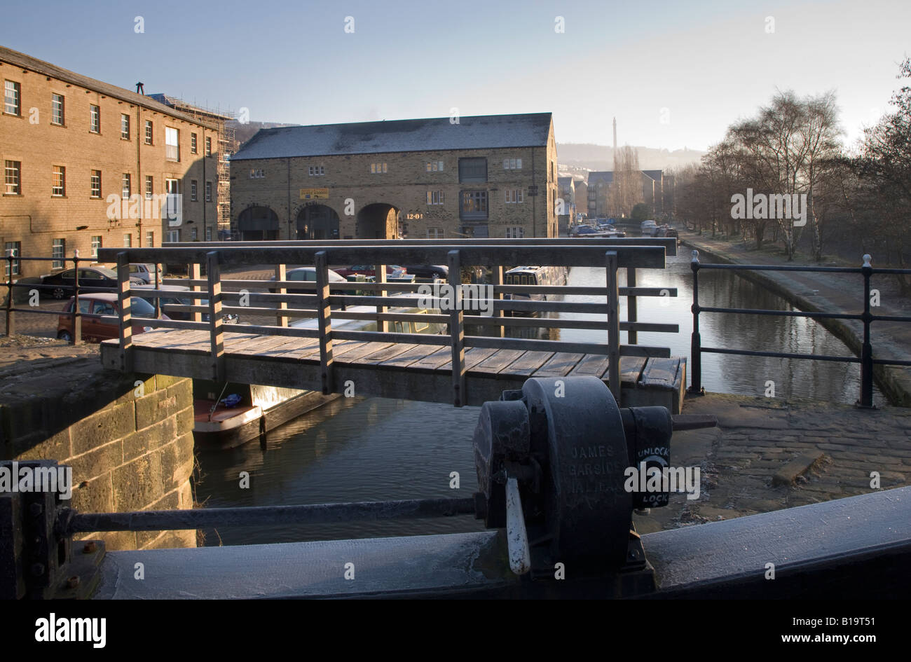 Canal at Sowerby Bridge in winter Halifax Calderdale West Yorkshire ...