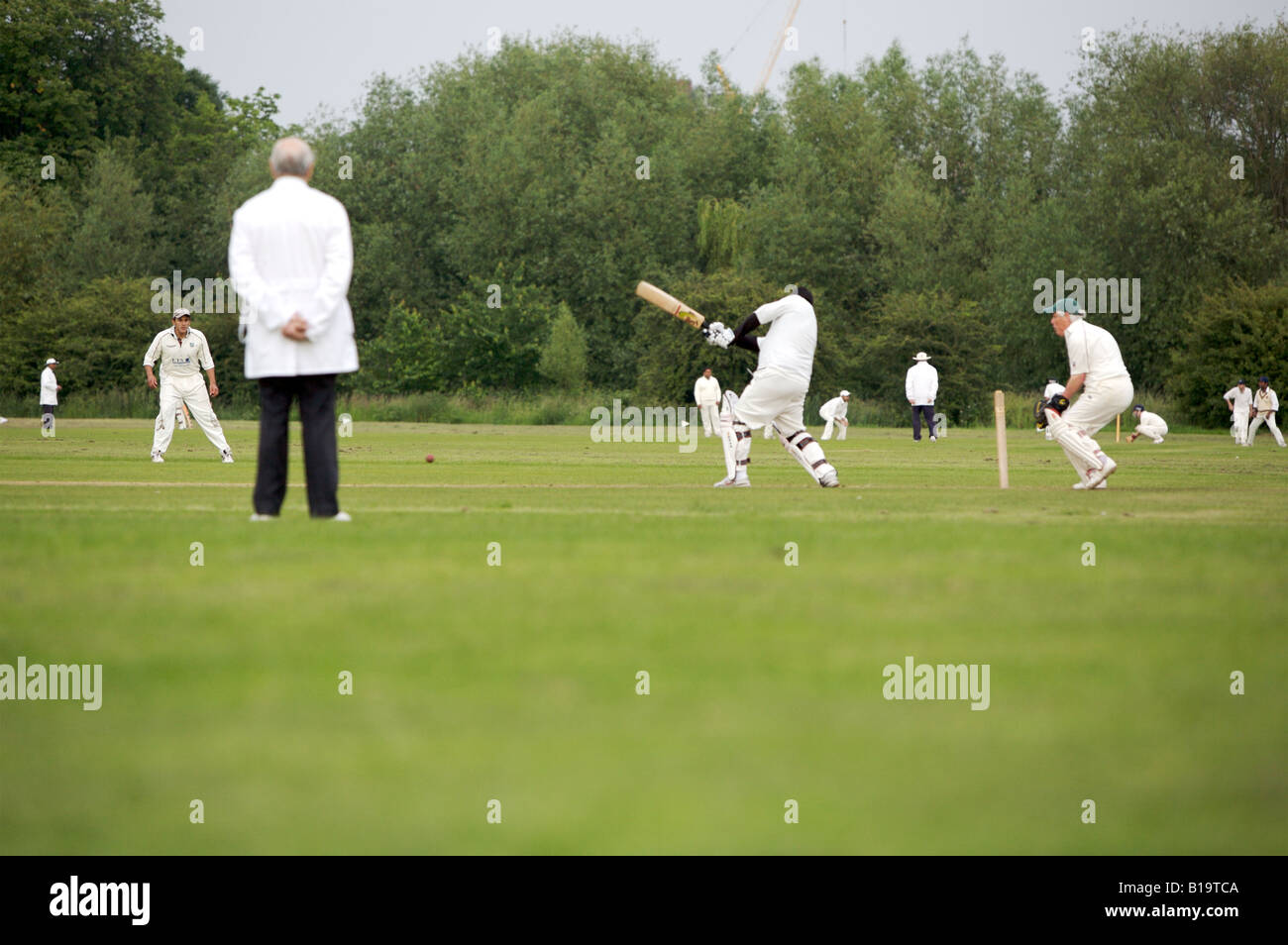Village cricket club hi-res stock photography and images - Alamy