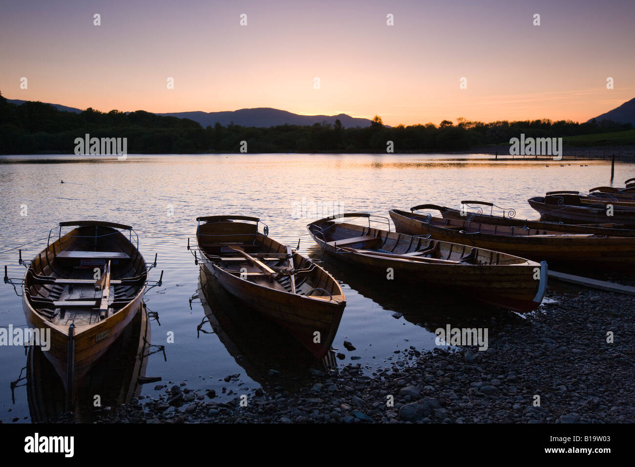 Derwent Water Sunset Night Slowly Falls Around The Boats On The Lakes ...