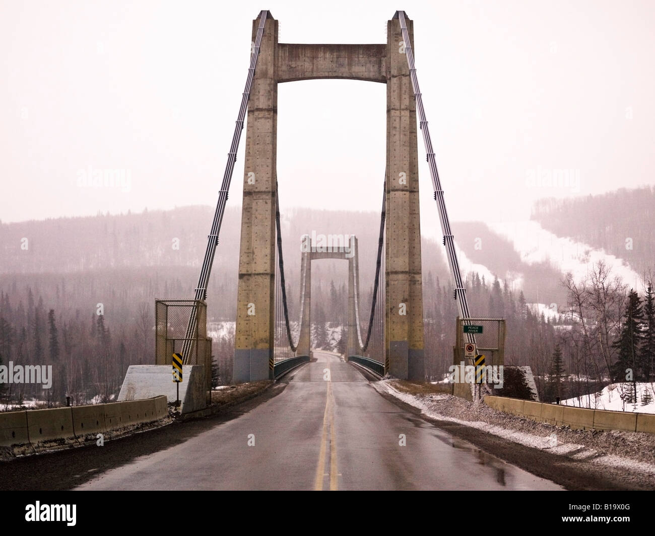 Hudsonshopesuspensionbridge hi-res stock photography and images - Alamy