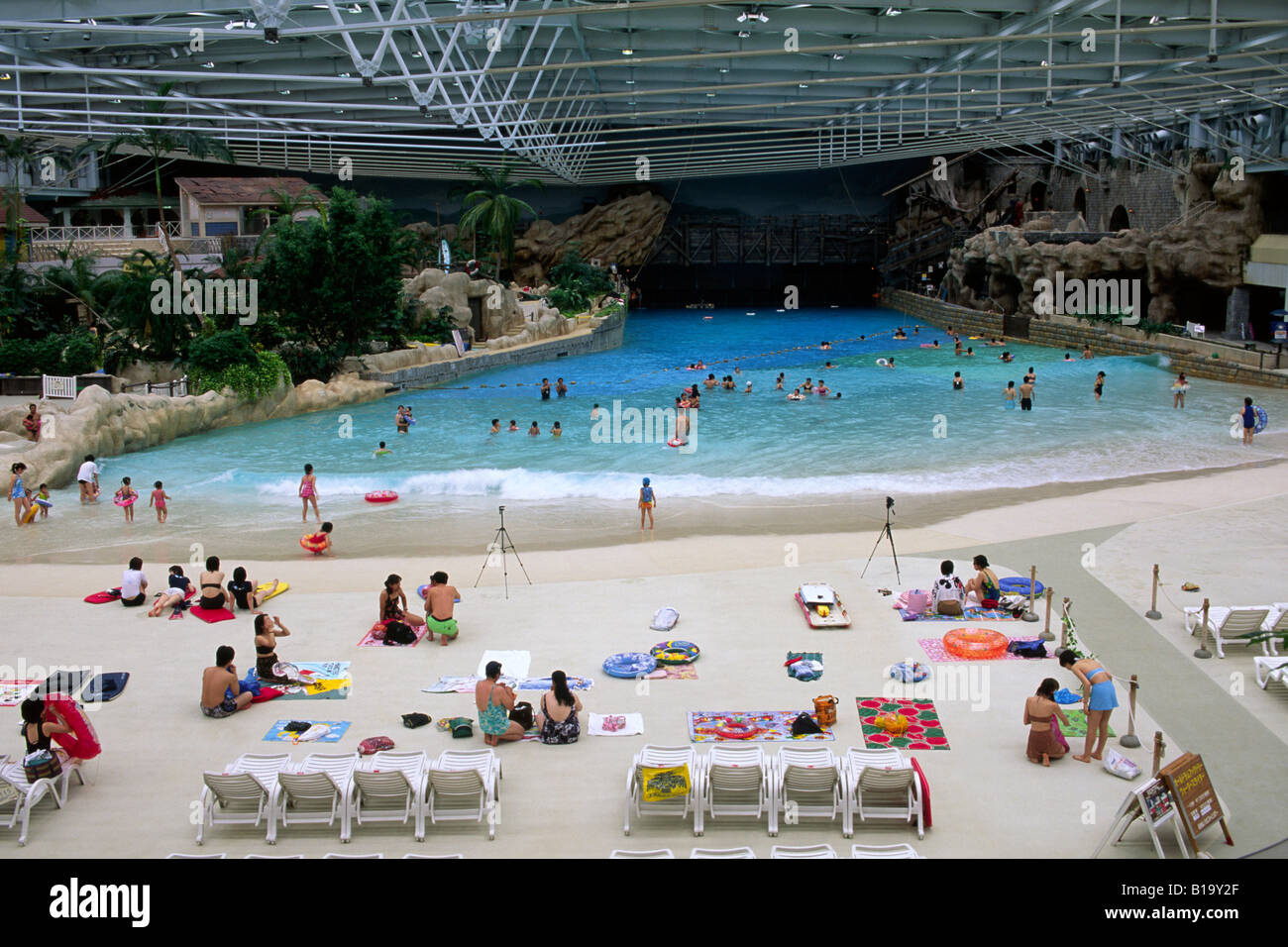 Japan, Yokohama, Wild Blue Yokohama, artificial beach Stock Photo - Alamy