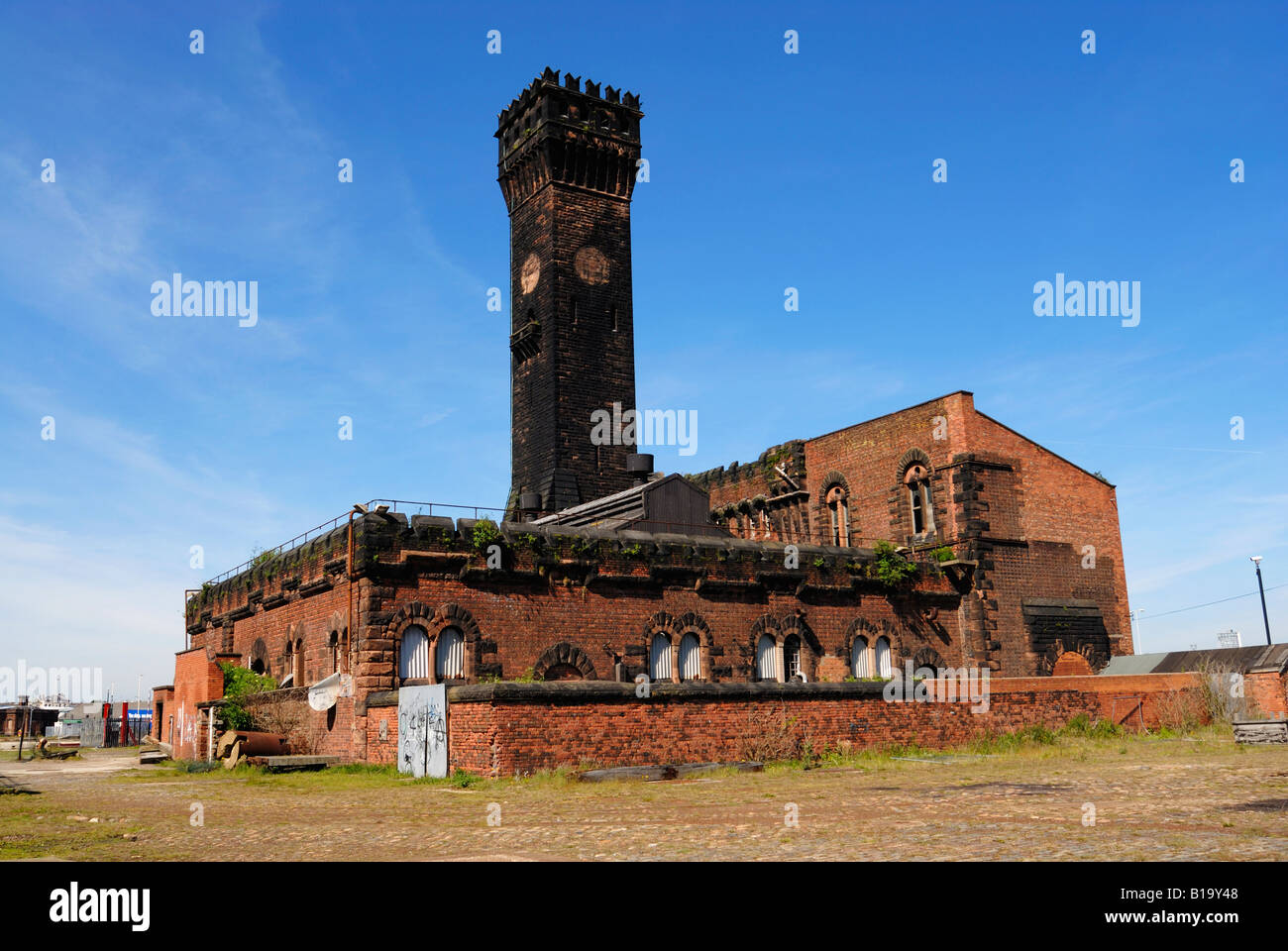Birkenhead docks hi-res stock photography and images - Alamy