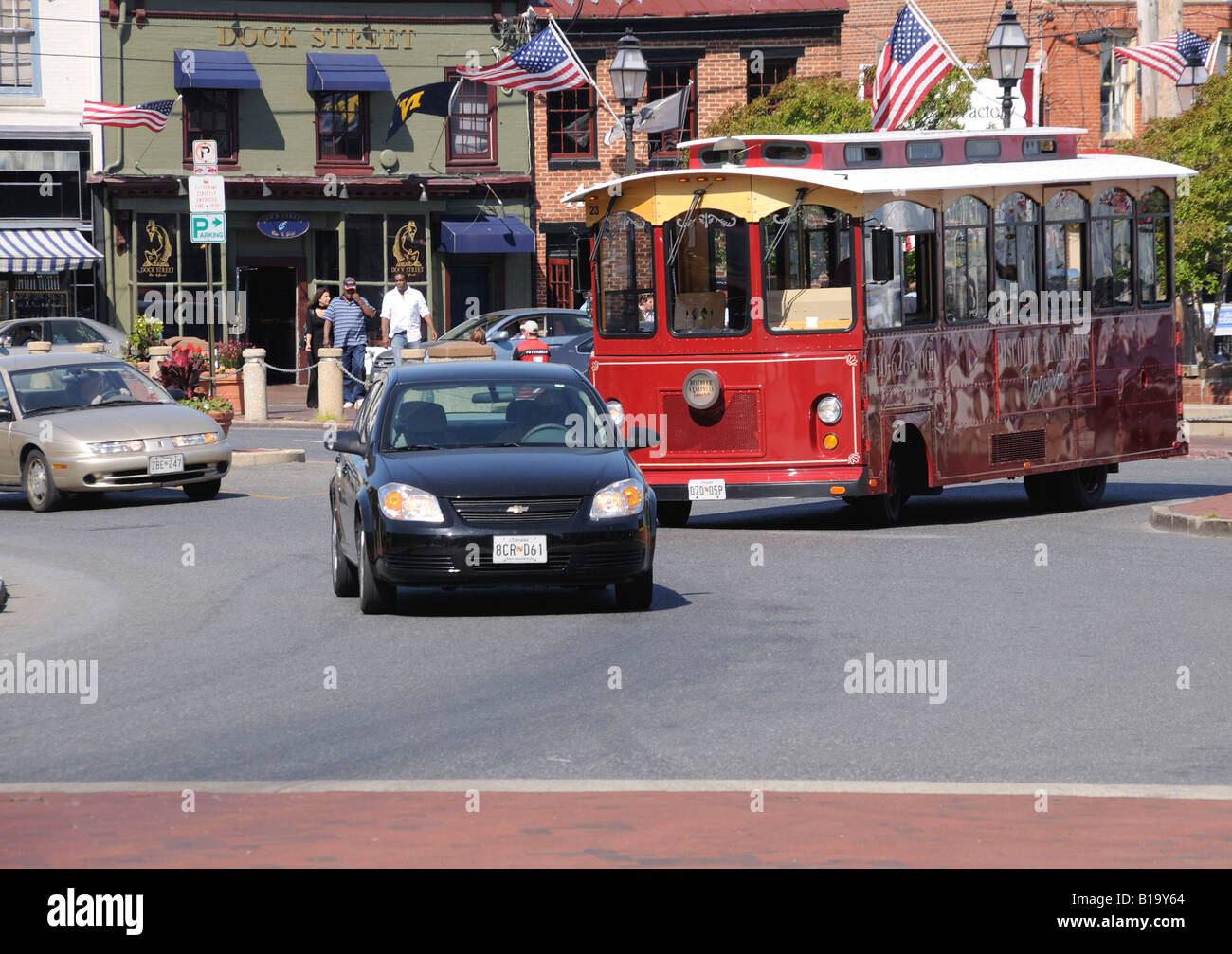 tour bus in traffic in downtown Annapolis, Maryland Stock Photo - Alamy